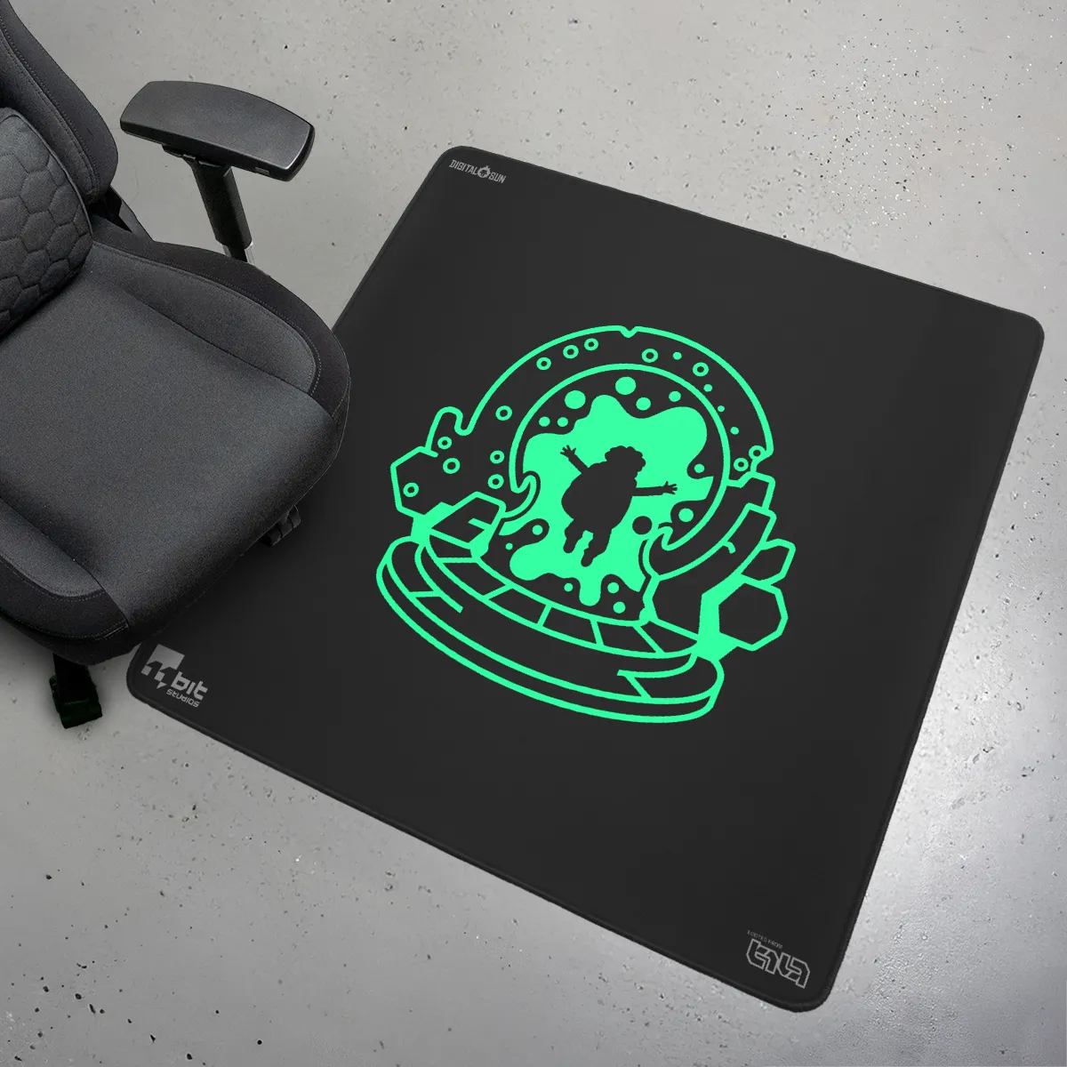 Enter The Vault Floor Pad – Tilt